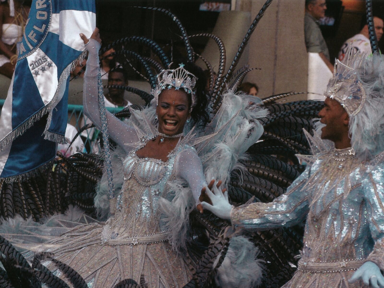 Carnaval vieren in Eindhoven, Tilburg of Breda? Met deze kleuren in je ...